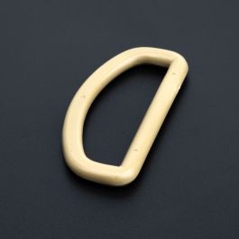 Buy 2 Inch Coyote Tan Plastic D-Rings Closeout Online | Country Brook ...